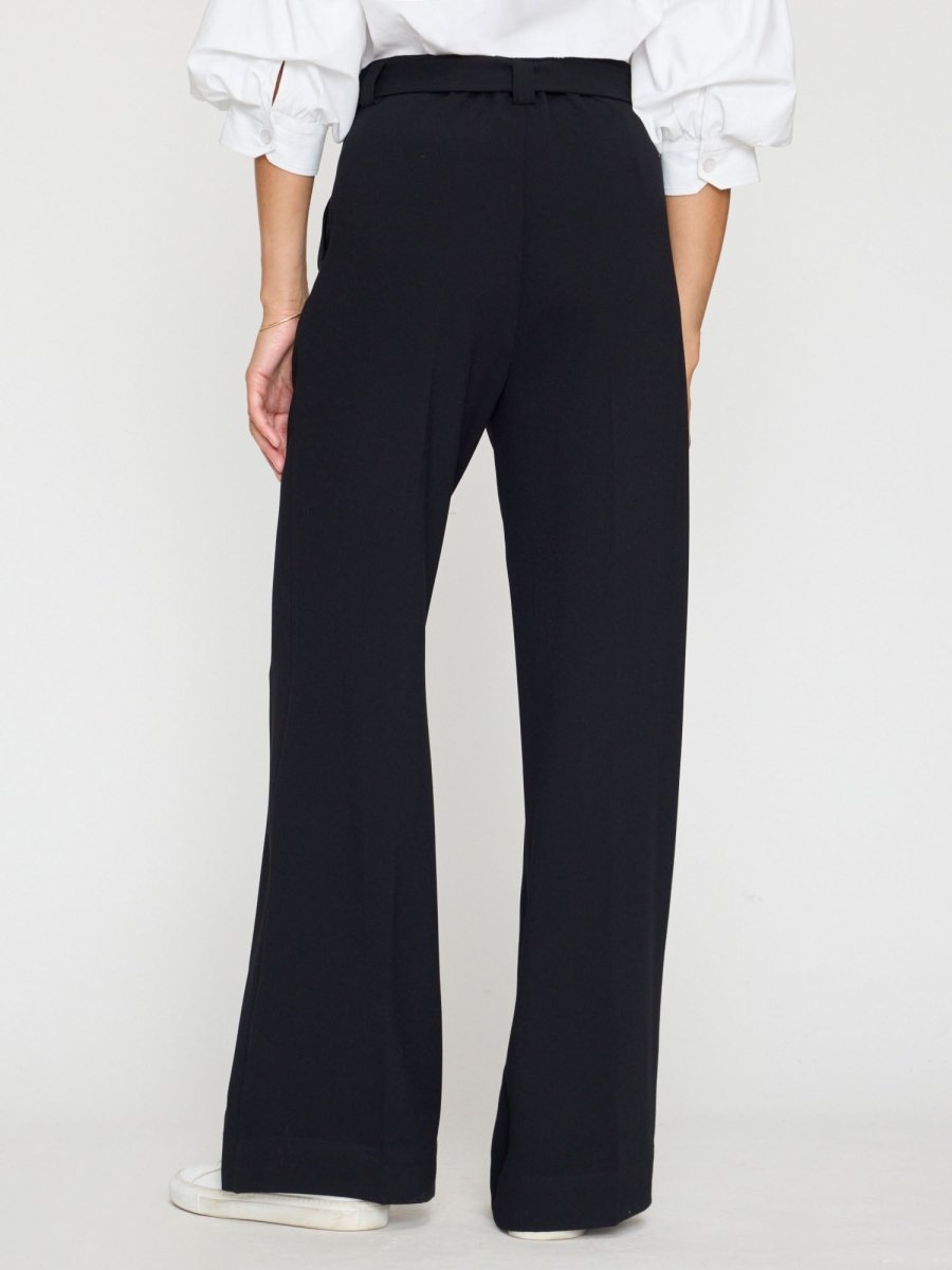 Women's Duke Pant in Black Onyx