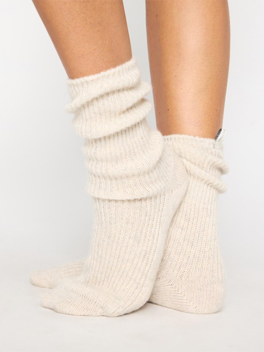Women's Ribbed Cashmere Socks in Bisque Mélange | Brochu Walker