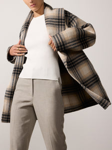 Women's Finley Plaid Coat in Heritage Plaid | Brochu Walker
