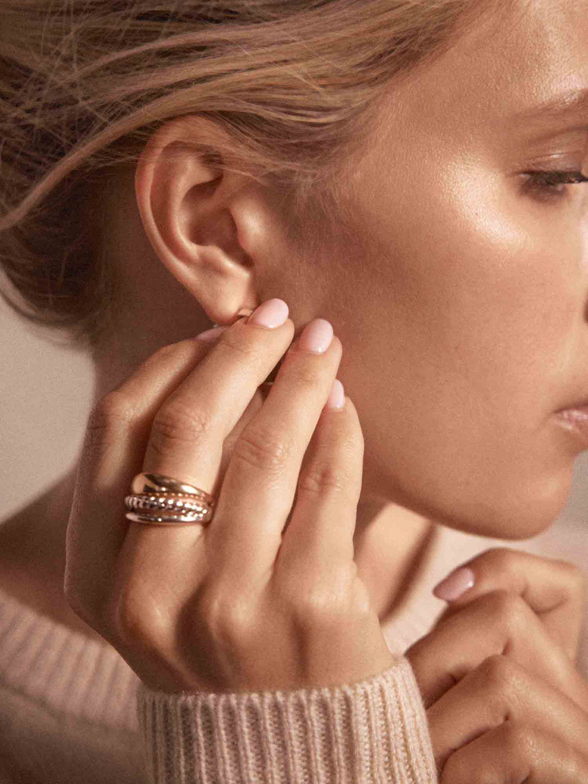 Rings – Brochu Walker